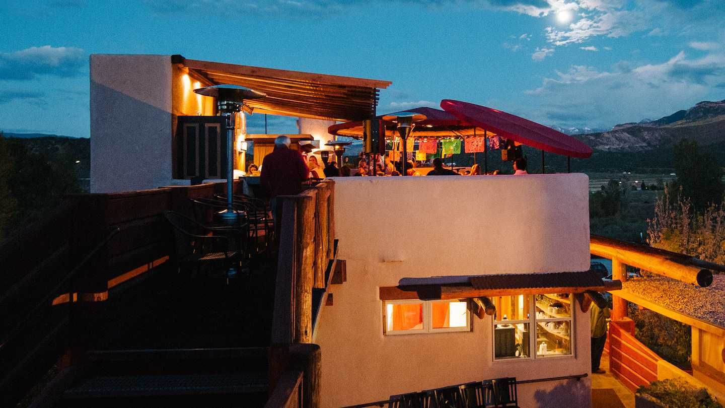 Restaurants, Coffee Shops & Bars - Local businessses